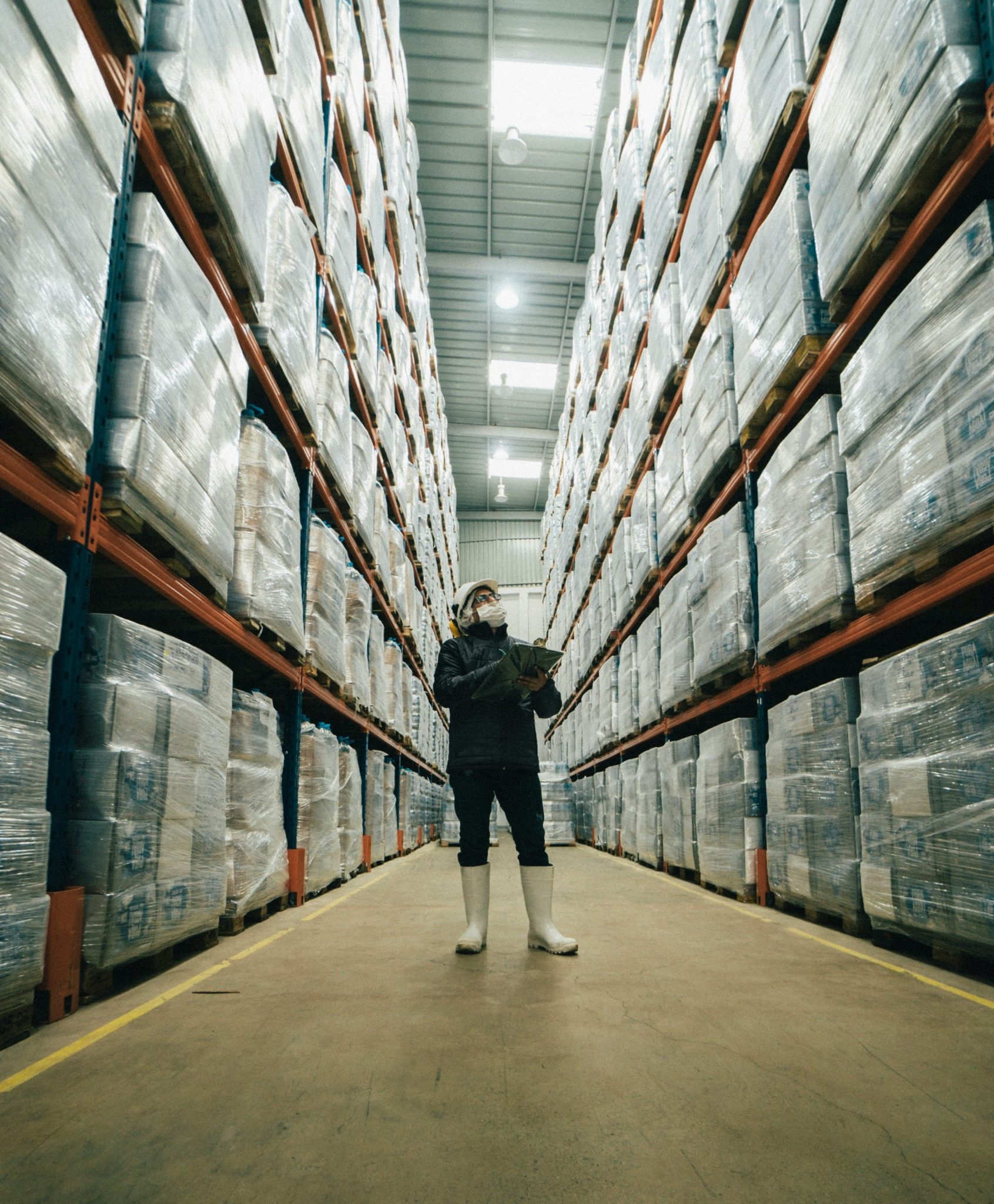 What is Wholesale and How it Benefits the Supply Chain